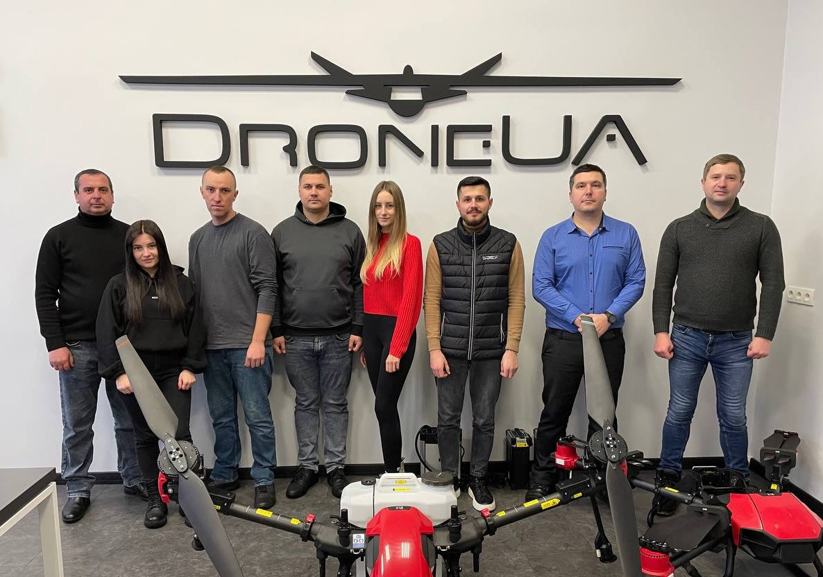 Завдяки організації GIZ Центри профтехосвіти отримали 6 агродронів від DroneUA